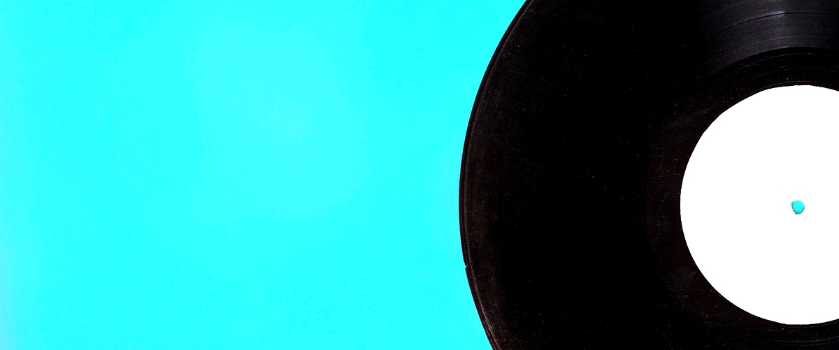 Disco Duro Multimedia Iomega 2TB: Almacenamiento completo para tus ...